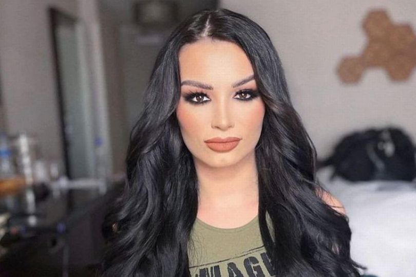AEW Wrestling Star Saraya Praises Make Up Artist Zac Phoenix – The ...